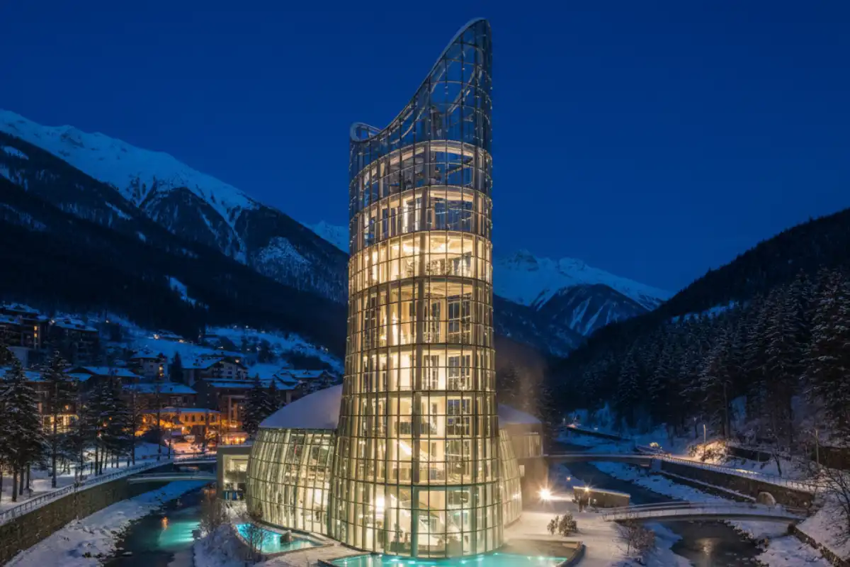 Andorra la Vella: Duty-Free Slopes and Pyrenean Peaks